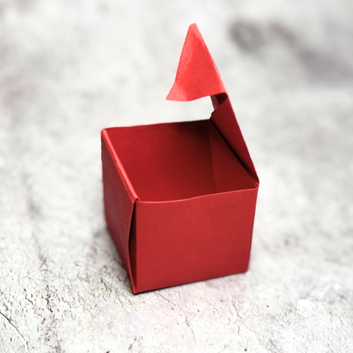 Kleine Schachtel aus Papier falten - Homemadery