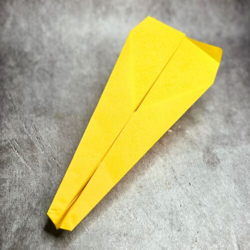 ️ Papierflieger basteln: Spiralflieger - Homemadery